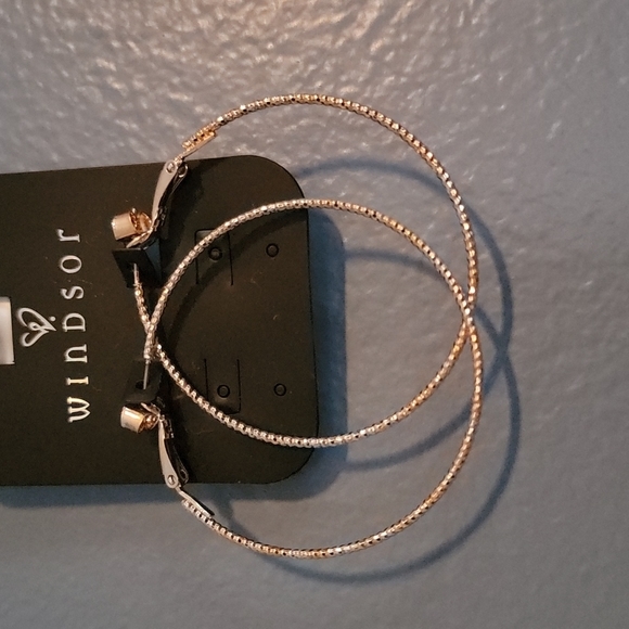 Windsor | Jewelry | Gold Hoops | Poshmark